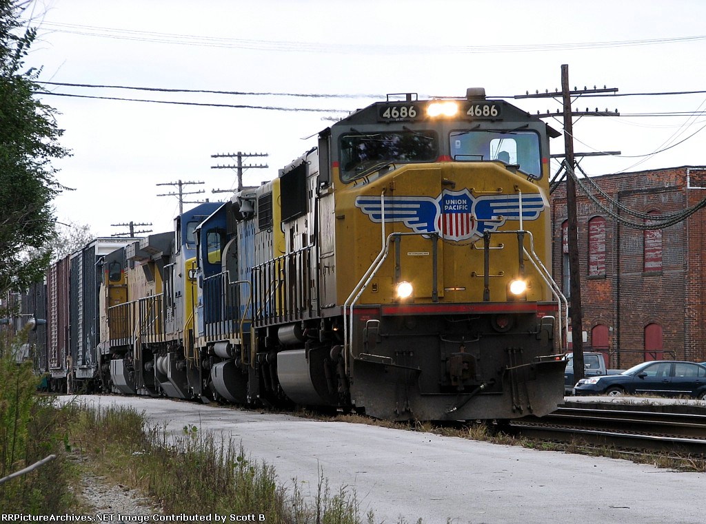 UP 4686 Q37529........UP 4686, CSXT 2620, 7324, & UP 9749.........54 cars